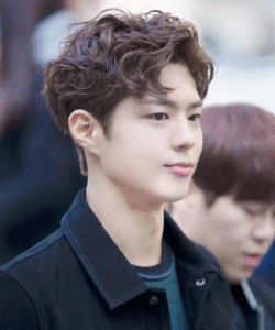 25 Best Comma Haircuts for Men 2025